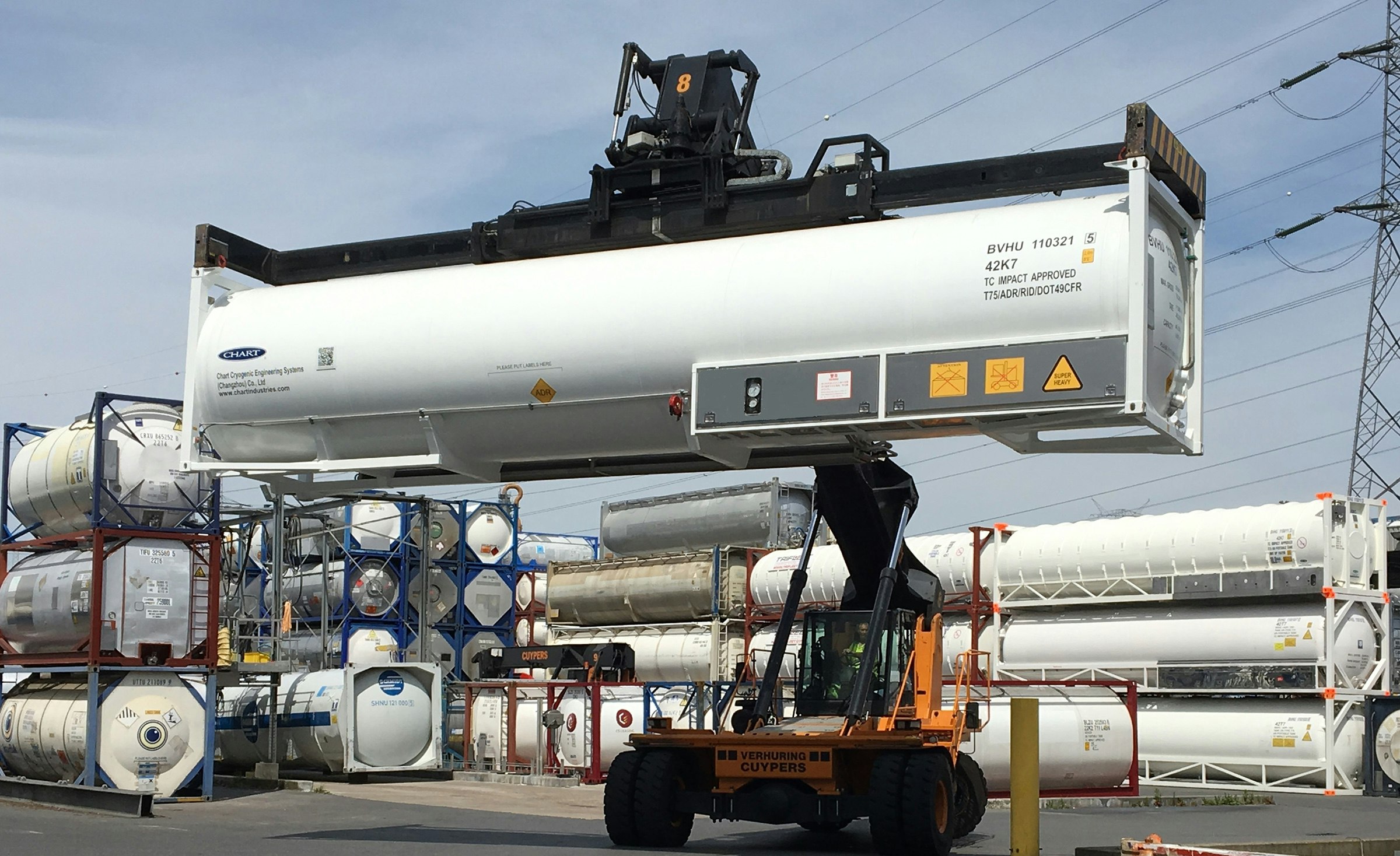 High flexibility and low CAPEX are lending small-scale LNG distribution ...